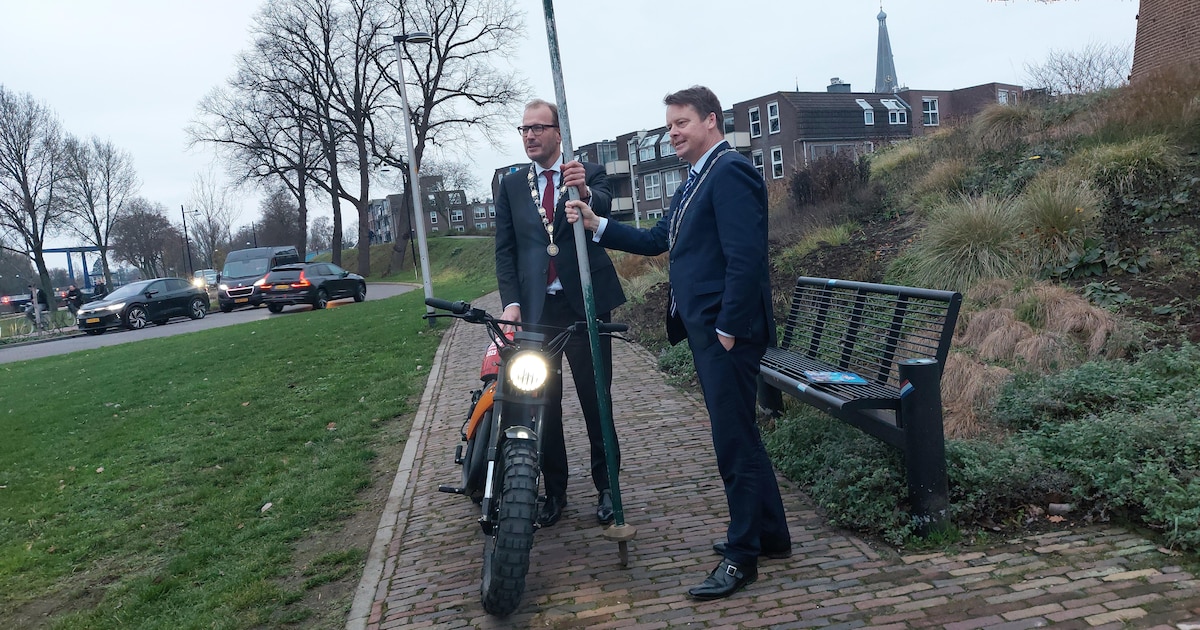 Koningsdag nu echt van ‘Durkum’ naar Dokkum: geen stokje maar een heuse ...