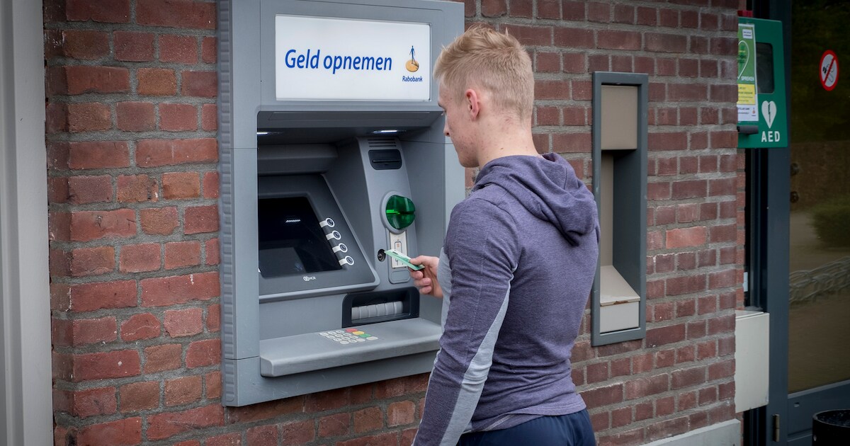 Rabobank sluit bijna alle pinautomaten tijdens de nacht | Regio | De ...