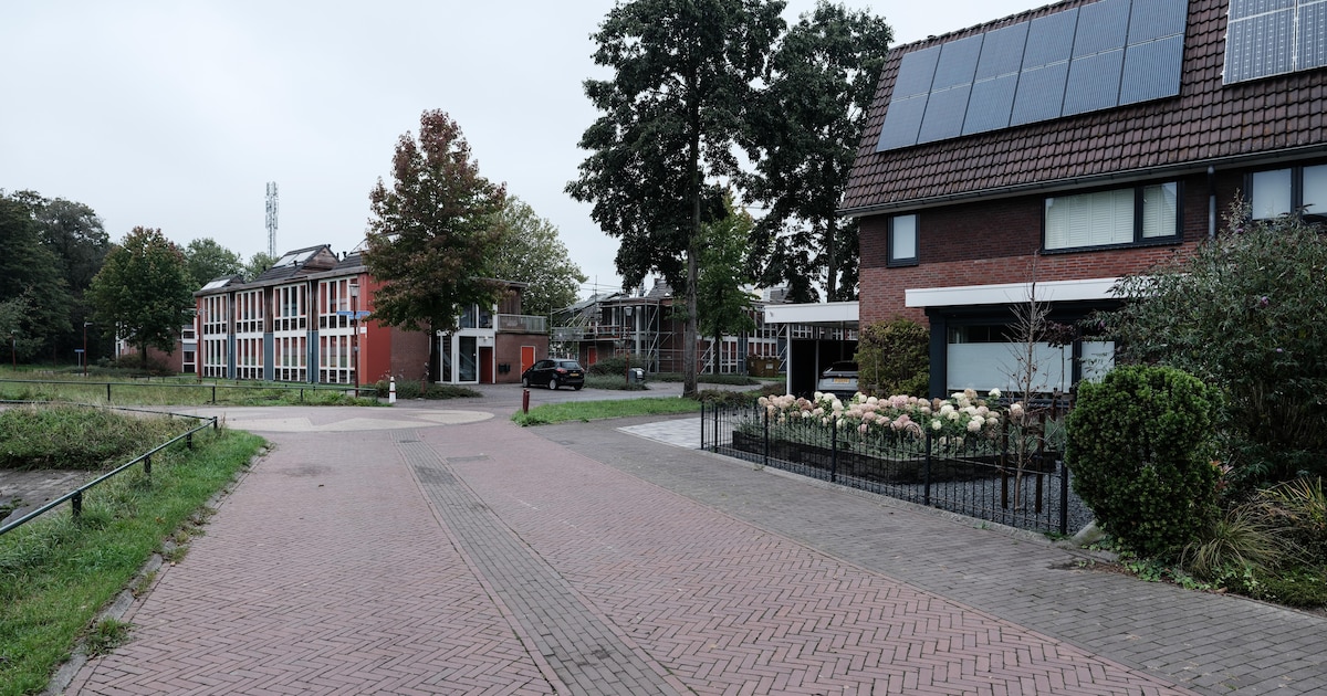 Hoe het is om naast een azc zonder hekken te wonen: ‘Volgens mij hebben ...