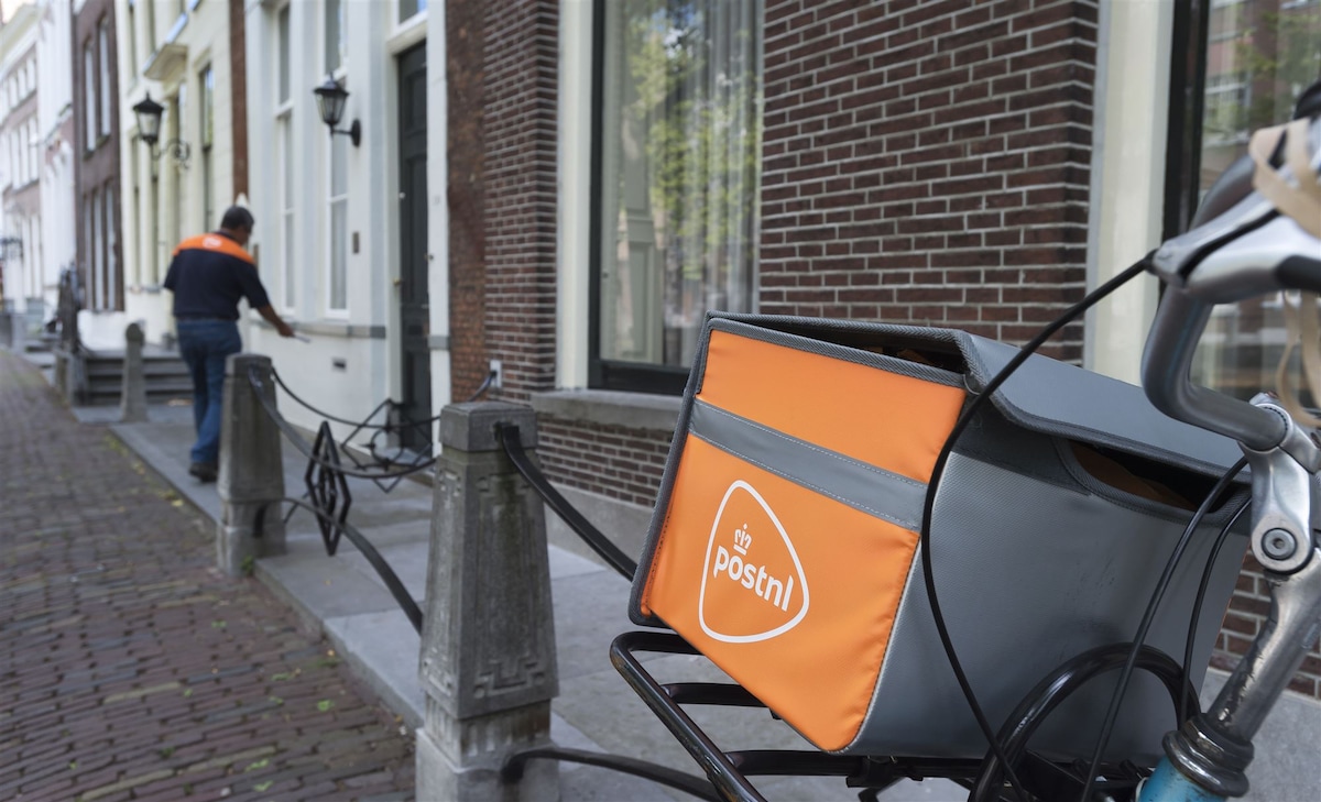 Veel lezers zijn ontevreden over de bezorging van kerstkaarten én ...