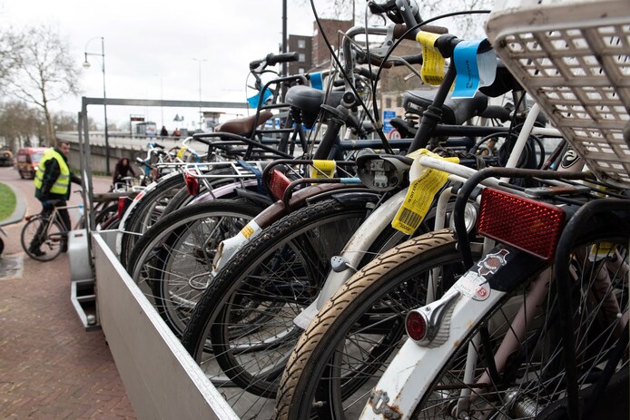 Zet snel je fiets in een rek, want de gemeente gaat actief fietsen ...