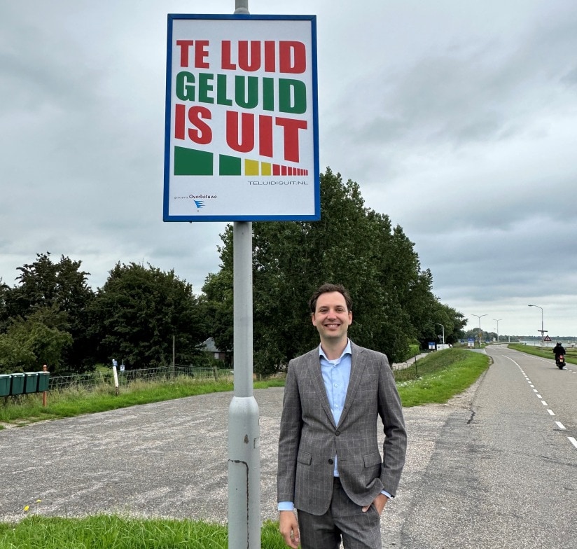 Veel motorrijders juichen borden tegen geluidsoverlast op dijken toe ...