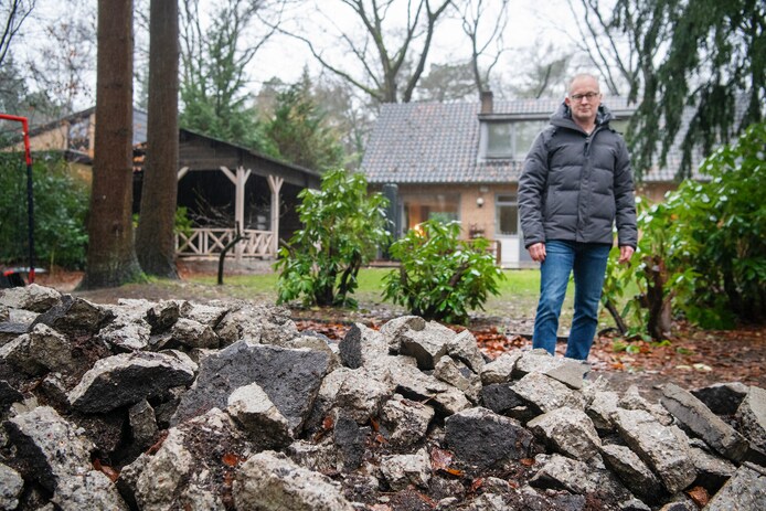 Tuinhuis van Carl staat net aan de verkeerde kant van de tuin: ‘Wat ...