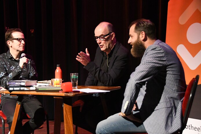 ‘Bart Chabot was op dreef tijdens deze gevarieerde poëzieavond ...