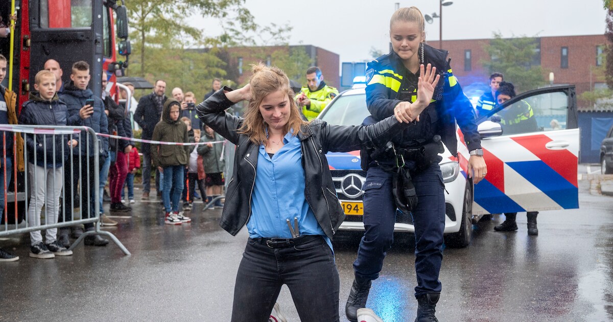 Op pad in de Veiligheidsweek: ‘Wij agenten zijn ook maar gewone ...