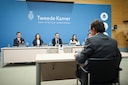 Kijk mee: coronacommissie denkt beet te hebben met RIVM-alarmsignaal ...