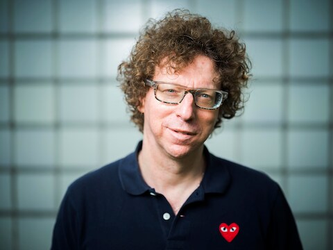 Arnon Grunberg spreekt in Nijmegen over weerbare democratie | Nijmegen ...