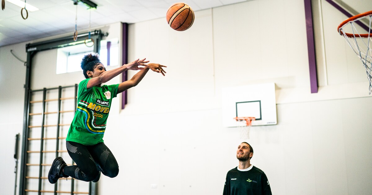 Leerlingen OBC Huissen vullen zelf deel gymles in: ‘Gaaf om klas ...