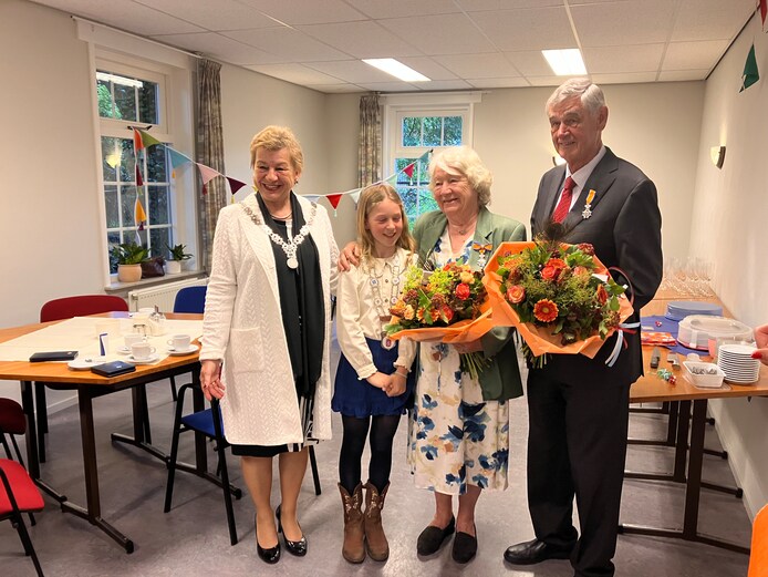 Fennie en Job uit Zelhem krijgen als stel tegelijk een koninklijke ...