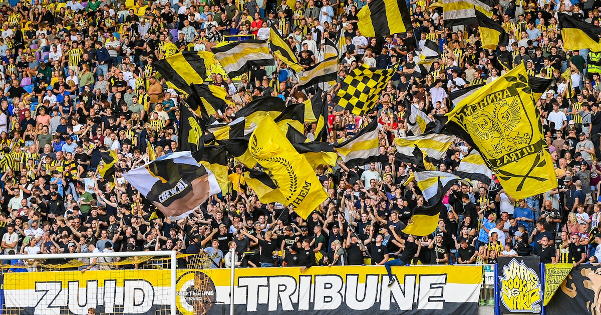 Buskaart, munten voor bekers; bezoek aan Vitesse verloopt voortaan net ...