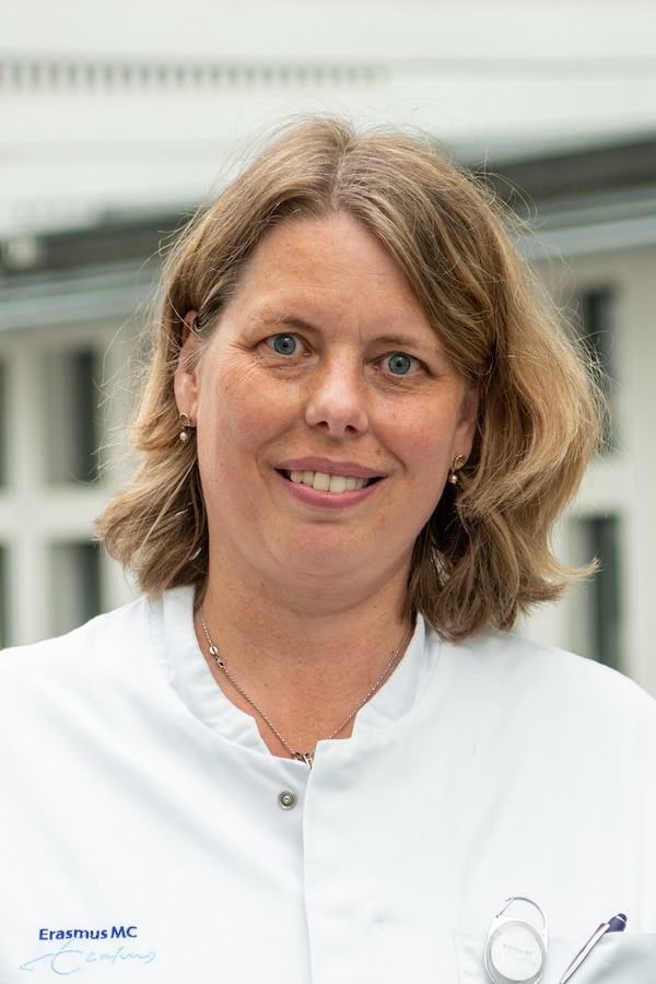 Eveline doneerde haar orgaan aan haar neef: ‘Nadat mijn nier verwijderd ...