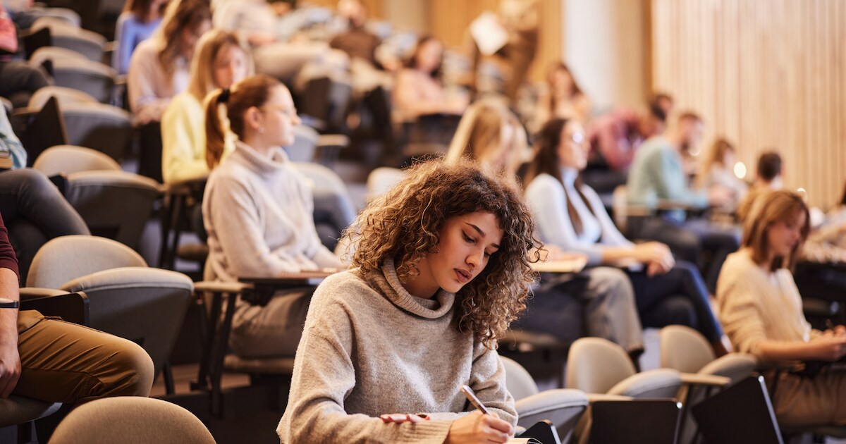 Basisbeurs is 314 euro voor uitwonende studenten: vraag hem voor 1 ...