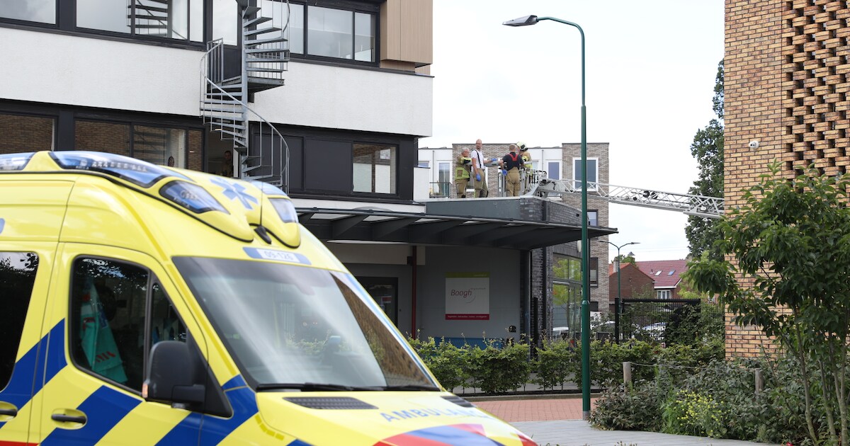 Traumahelikopter naar bedrijfsongeval in Veenendaal: één persoon met ...