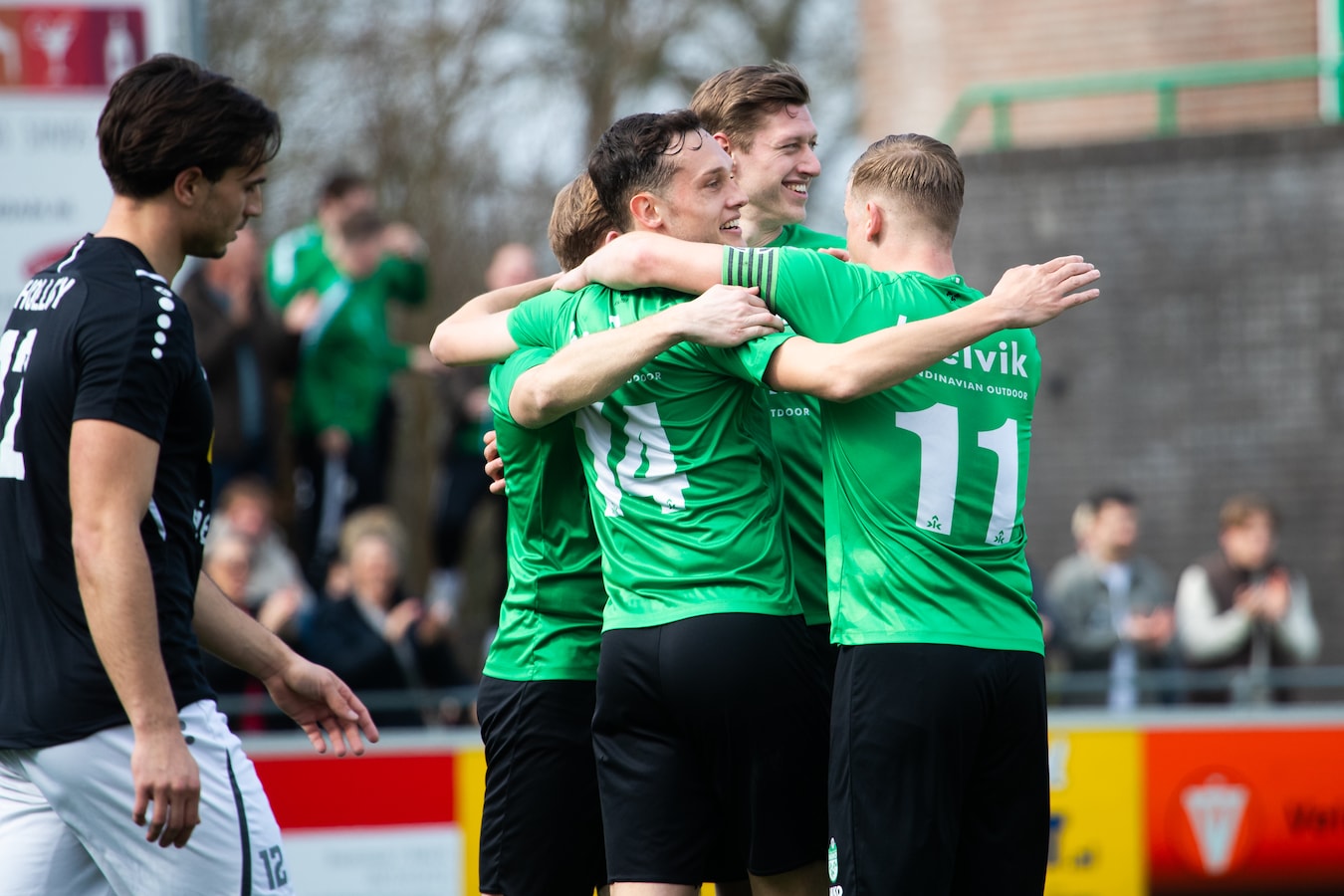 Periodetitel op het spel in Zwolle, kraker in Genemuiden en boekt ...