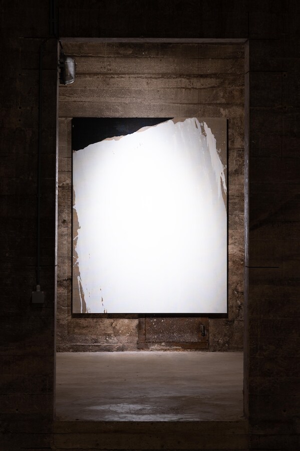 Ralph Roelse vindt rust en schoonheid op desolate industrieterreinen ...