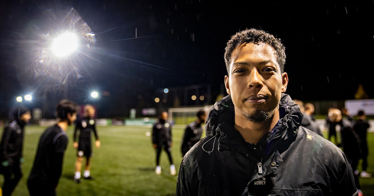 Jason (34) is voor de tweede keer interim-trainer van Baronie: ‘Ooit ...