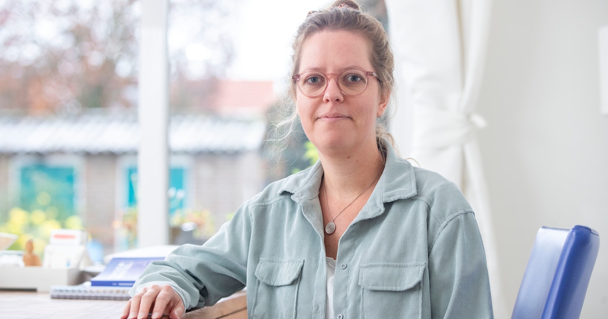 Naomi (34) had elf maanden permanente hoofdpijn: ‘Het ligt aan je ...