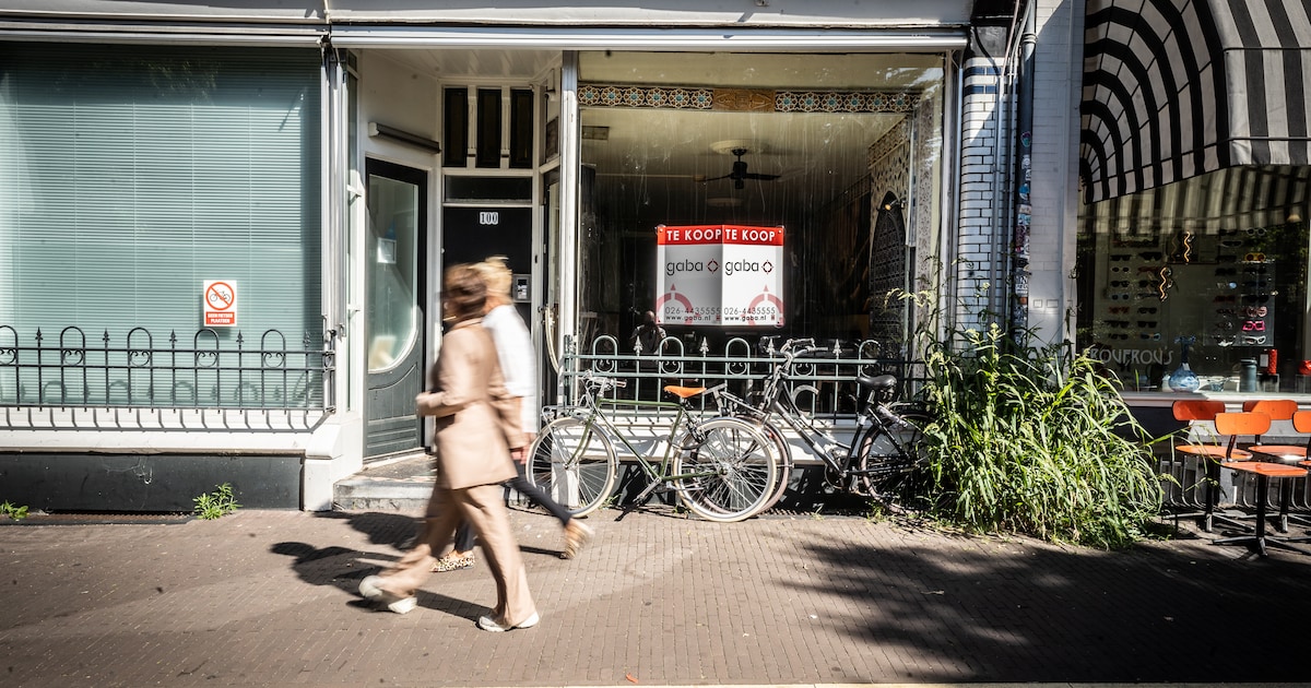 Coffeeshop-pionier Lange Fred (71) overleden: ‘Generaties rookten hier ...