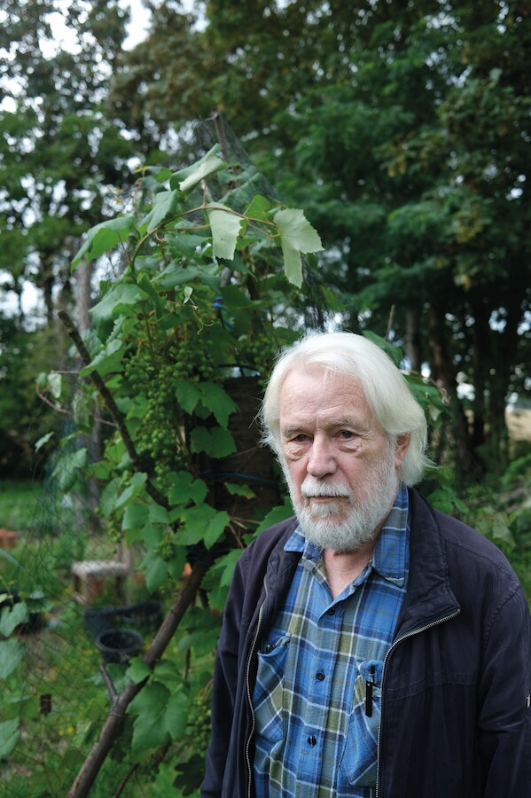 83 jaar, 60 jaar schrijver, 91 boeken: expositie over Ton van Reen in ...