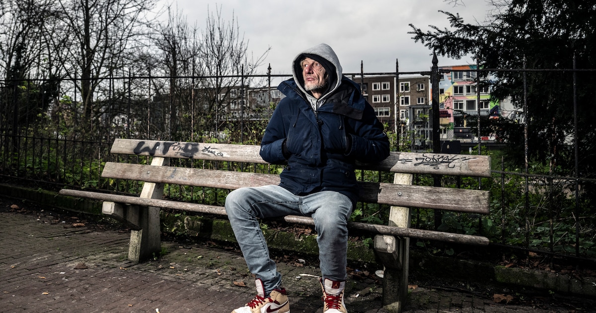 Na brute nachtelijke aanval in het park is dakloze Jan doodsbang om ...