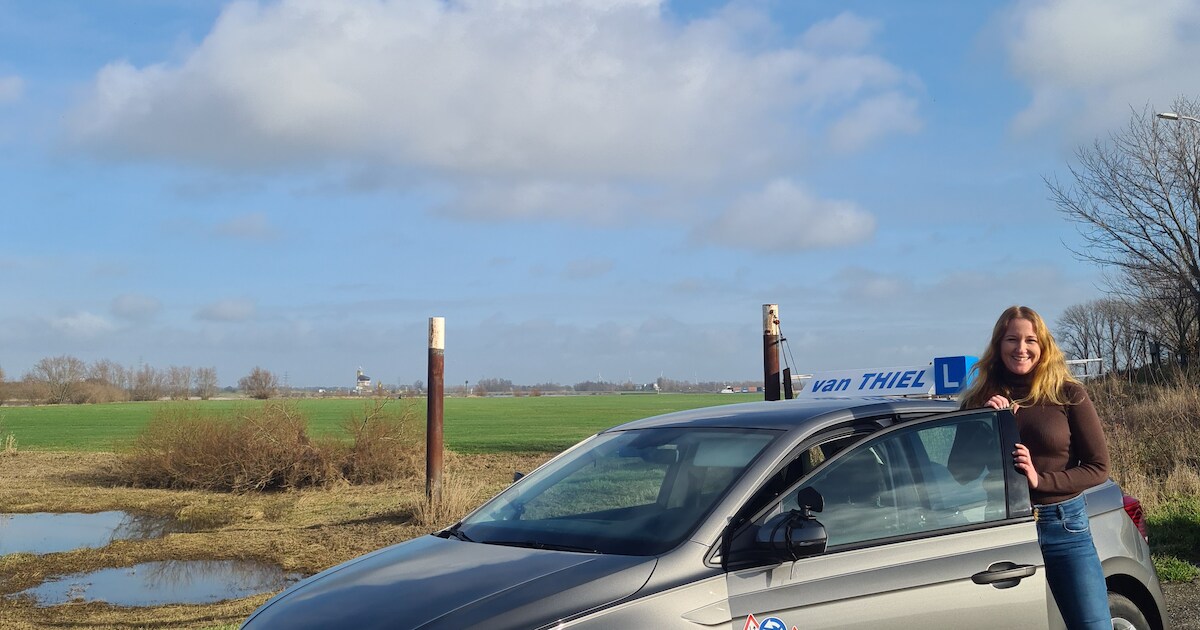 Is Wendy (36) de leukste rijinstructeur van Nederland? ‘Ik bouw een band op’ | West Maas en Waal ...