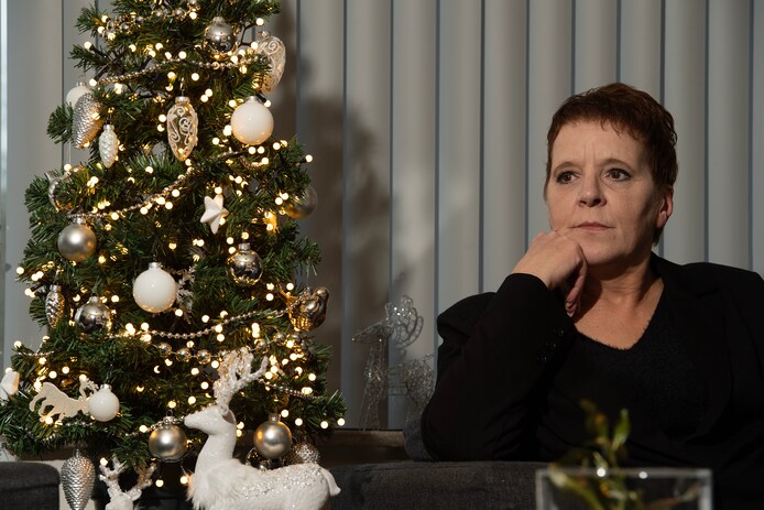 Ellen ziet haar broer een tijdje niet, dan krijgt ze afschuwelijk ...