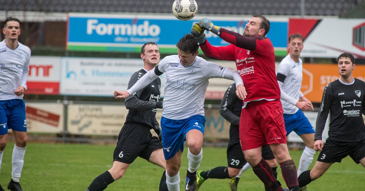 Woezik verliest in beker met doelman van het derde elftal | Voetbal ...