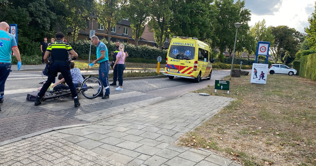 Fietsster gewond na aanrijding met auto in Groesbeek | Regio | De ...
