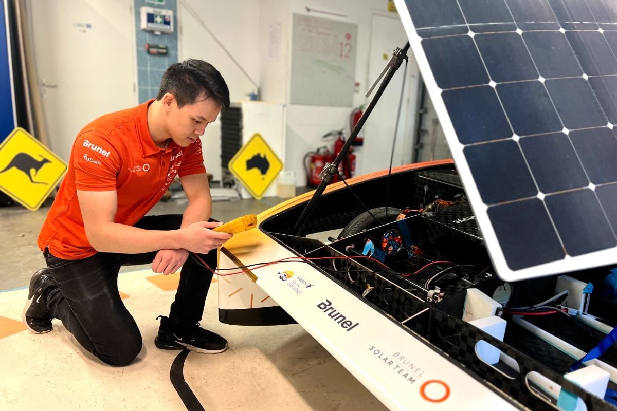 Arman uit Almelo bouwt mee aan zonneauto: 'We willen weer winnen in ...