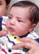 Baby die aan Amerikaanse militair werd overhandigd in Kaboel na vijf ...