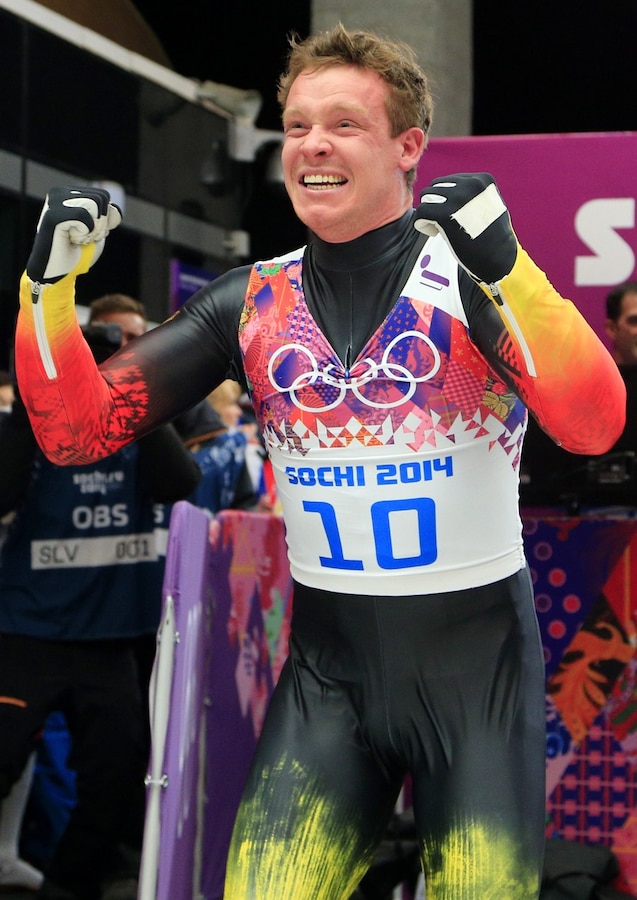 Duitsland pakt rodelgoud met Felix Loch | Foto | gelderlander.nl