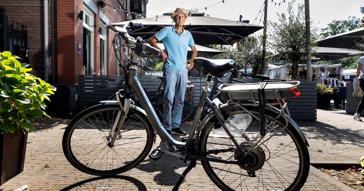 ‘Heeft u mijn fietssleuteltje gevonden?’, vraagt oudere man als hij ...