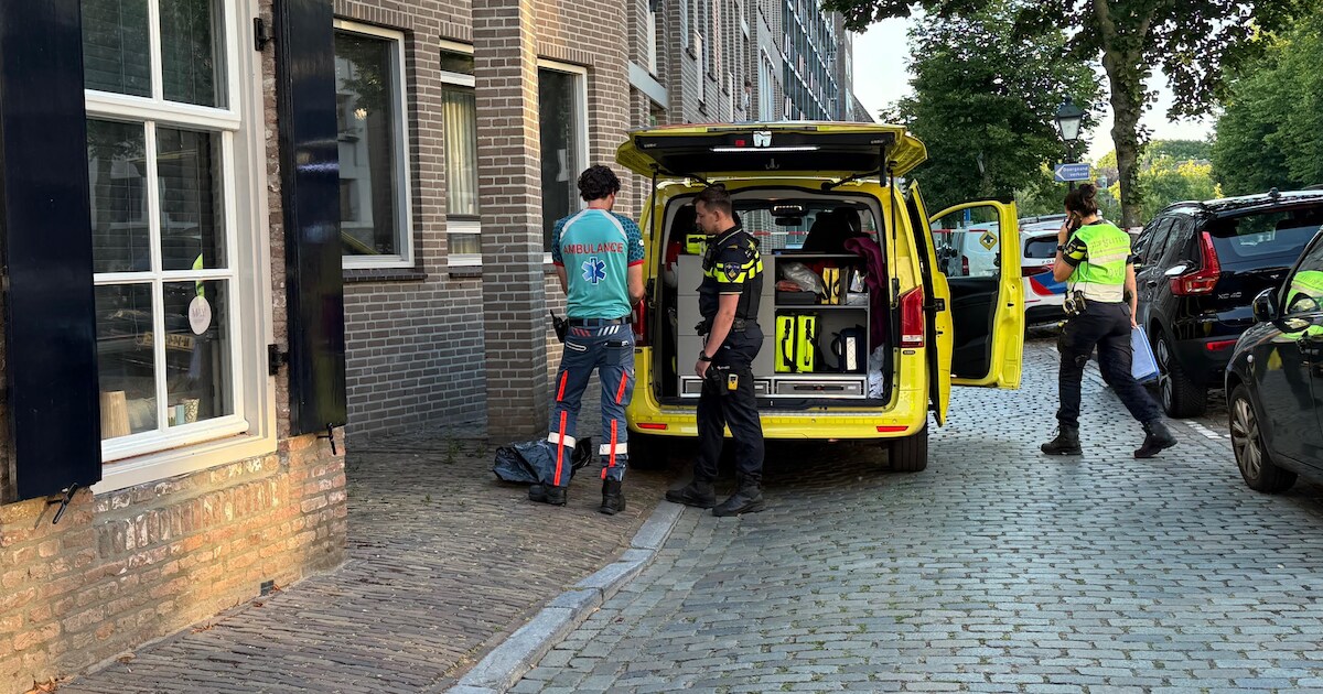 Groep jongeren (tussen de 15 en 19) opgepakt voor mishandeling en ...