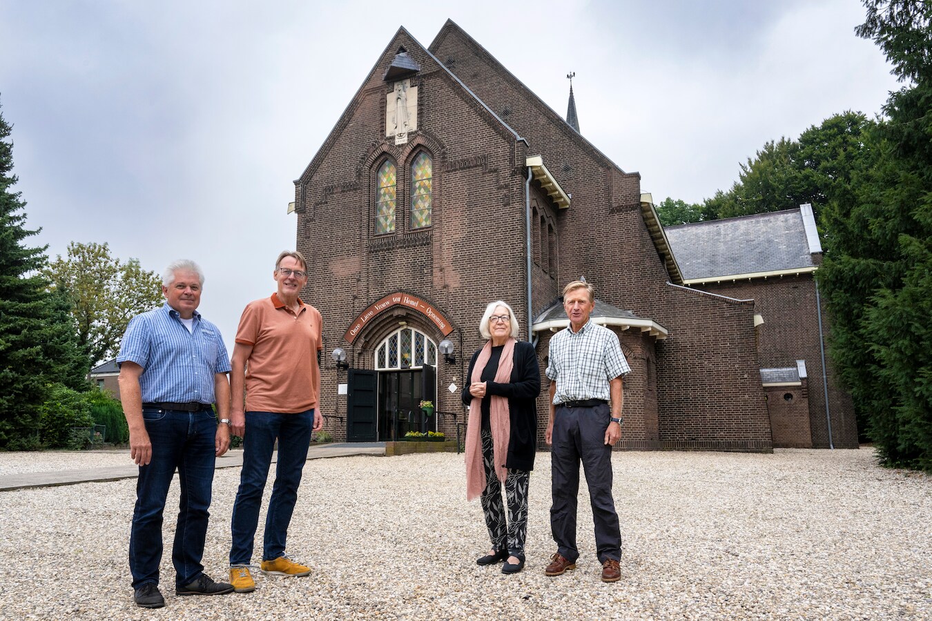 De sloophamer dreigde al, maar nu viert deze kerk het eeuwfeest en zijn ...
