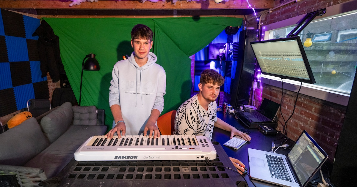 Luc (16) en Sam (15) ambiëren muziekcarrière en pakken door: ‘Ooit ...