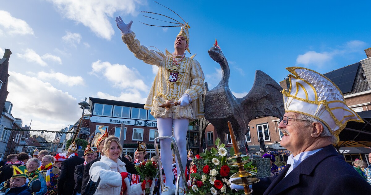 Carnavalisten zetten steek om klokslag 11.11 uur op: ‘Valt elfde van de ...