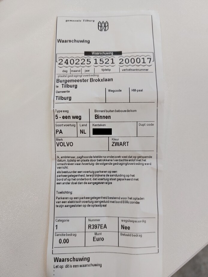 Automobilisten verbaasd over parkeerboete: ‘Moet je in deze garage auto ...