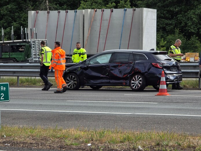 Aanrijding tussen vrachtwagen, personenauto en bestelbus op A50 bij Doorwerth | 112 nieuws ...