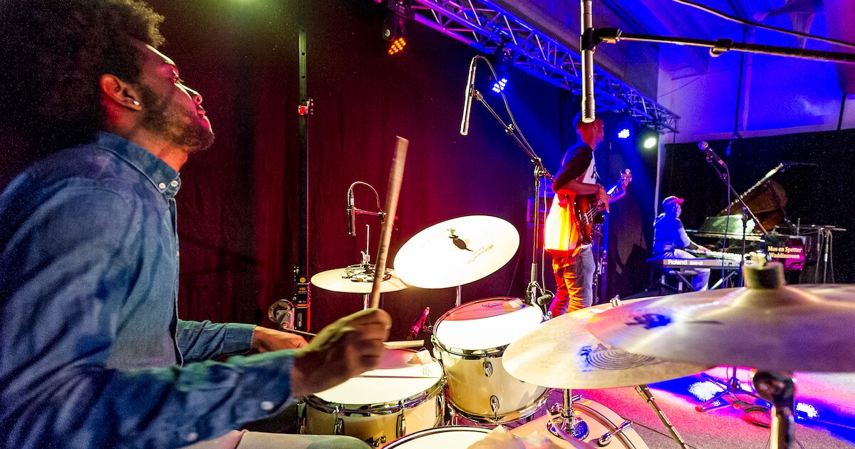 Hot Revival Stompers brengen klassieke jazz naar Muziek Café Cash ...