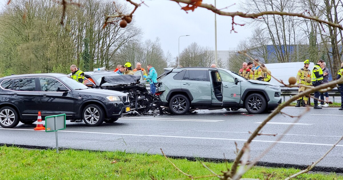 Drie voertuigen betrokken bij ongeval met letsel op A1 in Amersfoort | Amersfoort | gelderlander.nl