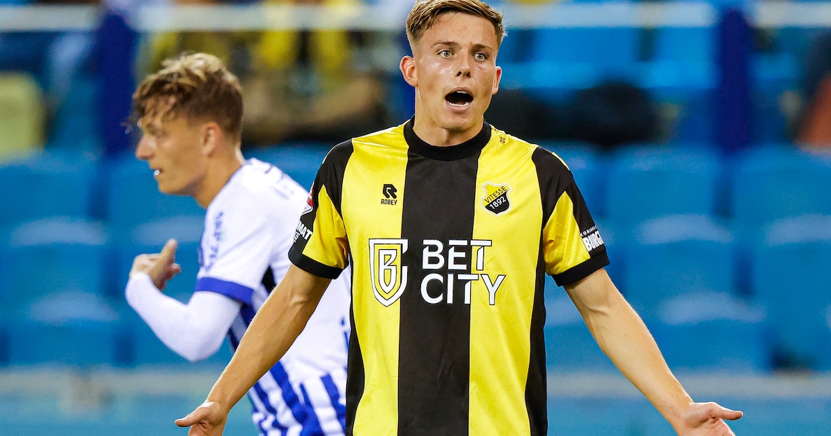 Enzo Cornelisse zwerft door het elftal van Vitesse: ‘Ben nog op zoek ...