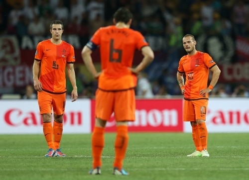 Duitsers duwen Oranje naar rand van uitschakeling | Foto | gelderlander.nl