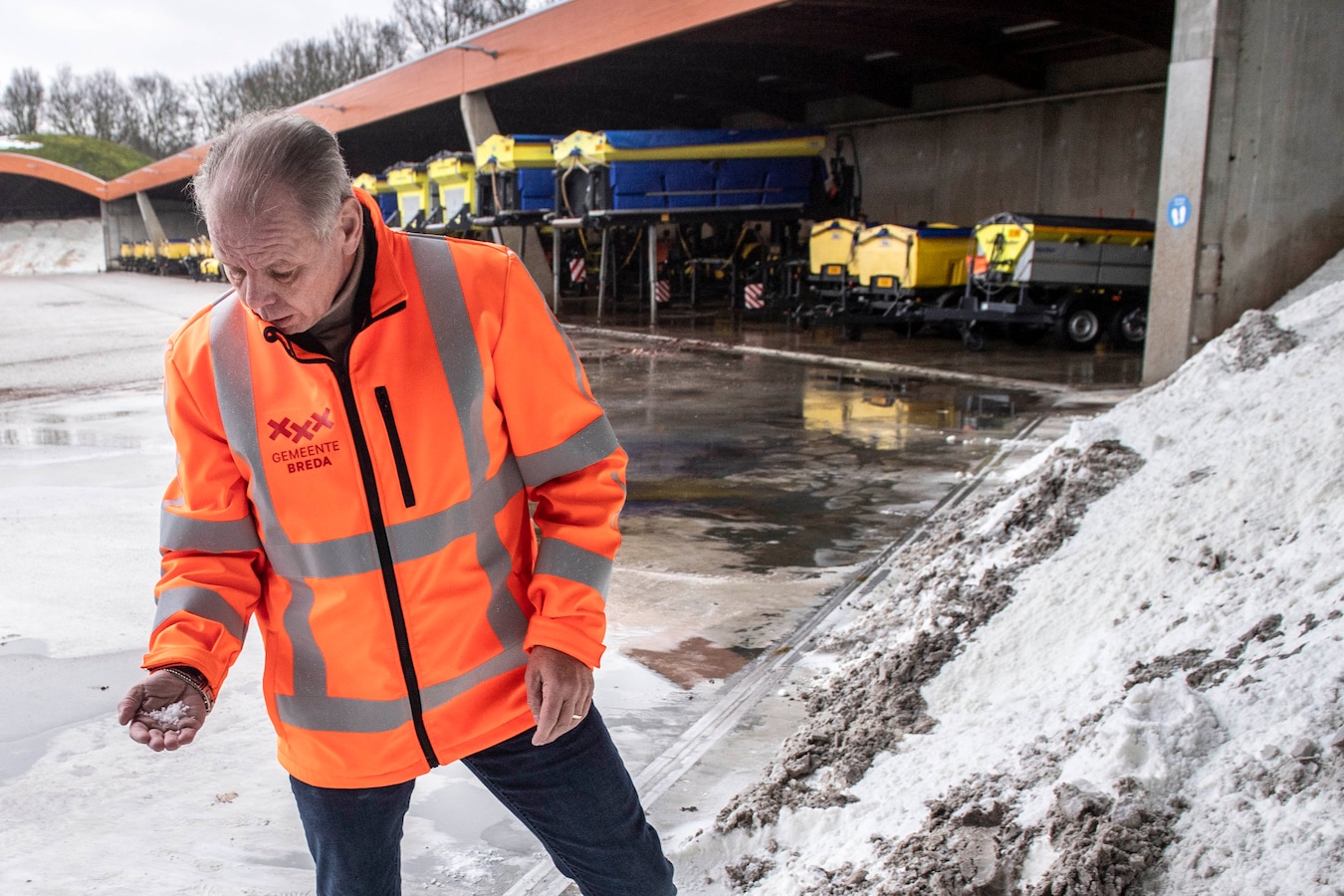 In de zoutkathedraal van Breda begon de strijd tegen sneeuw en ijzel ...