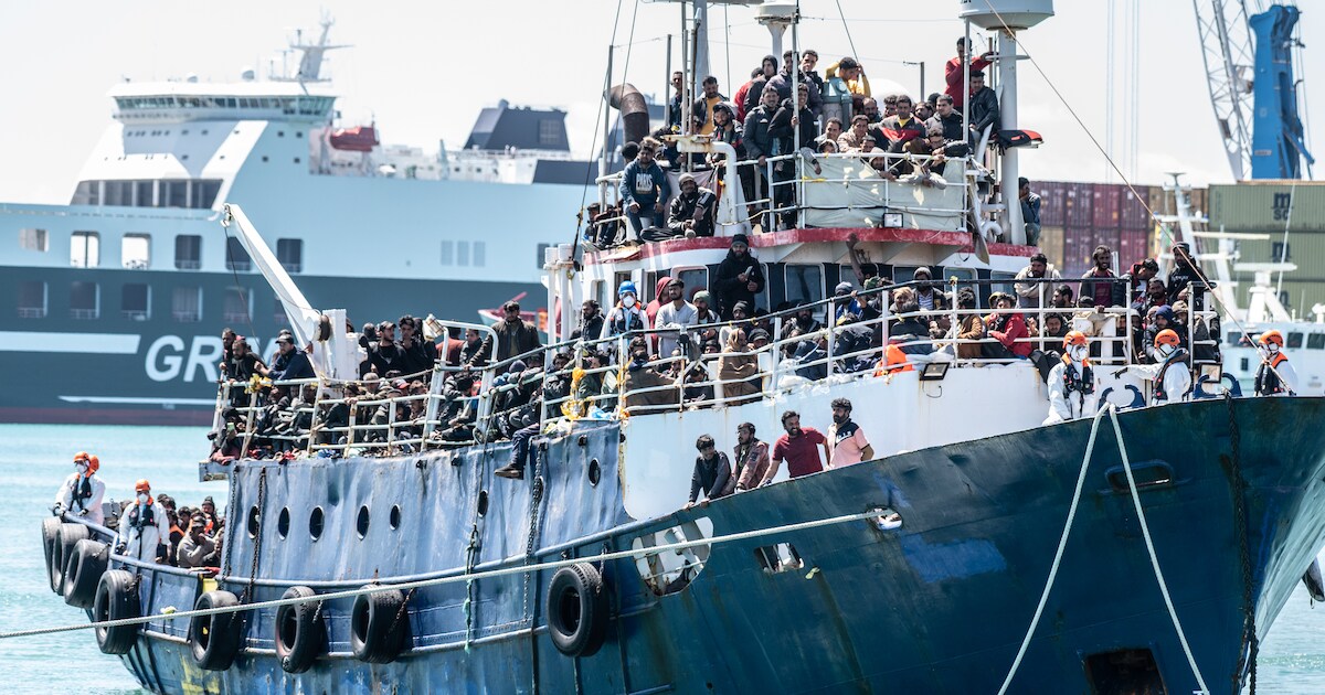 Meer migranten wagen oversteek: hoe Nederland zich schrap zet voor een ...