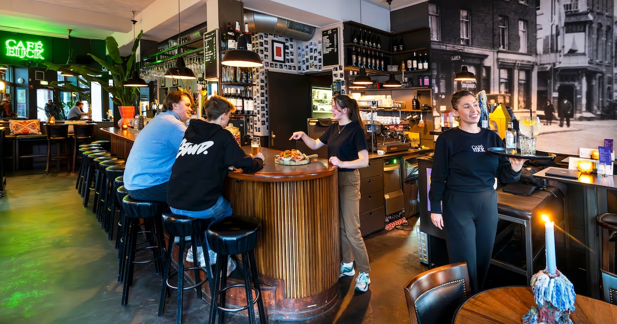 Dit is een echt café, waar je toevallig ook nog prima kunt eten | Arnhem | De Gelderlander.nl