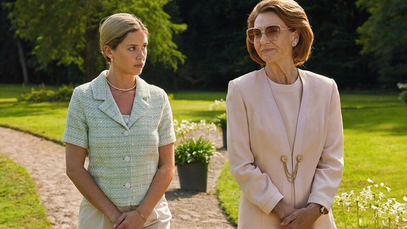 Elsie is Beatrix in hitserie Máxima, een koningin met een twist: ‘Thuis ...