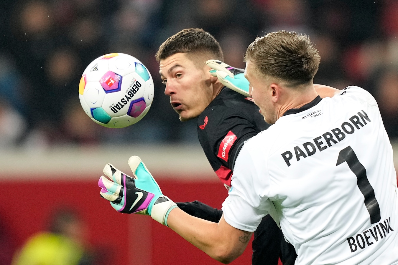 Van de bank bij FC Twente naar nummer een bij Paderborn: Pelle uit ...