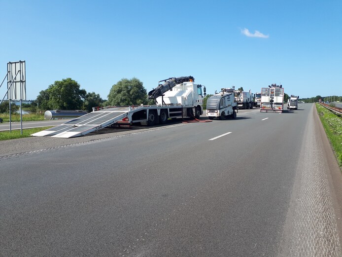 Werk aan snelweg A348 is begonnen, snelweg dicht van Velp naar Dieren ...