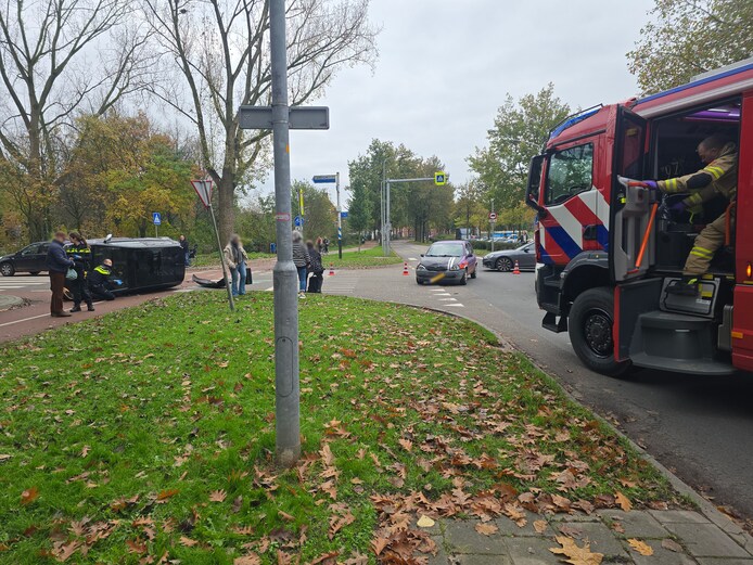 Persoon bekneld na botsing op gevaarlijk kruispunt in Wageningen | 112 nieuws Wageningen ...