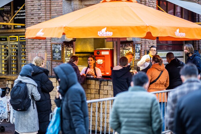 HapHoek Rolls Ratelband viert verjaardag met gratis friet: ‘Voor u ...